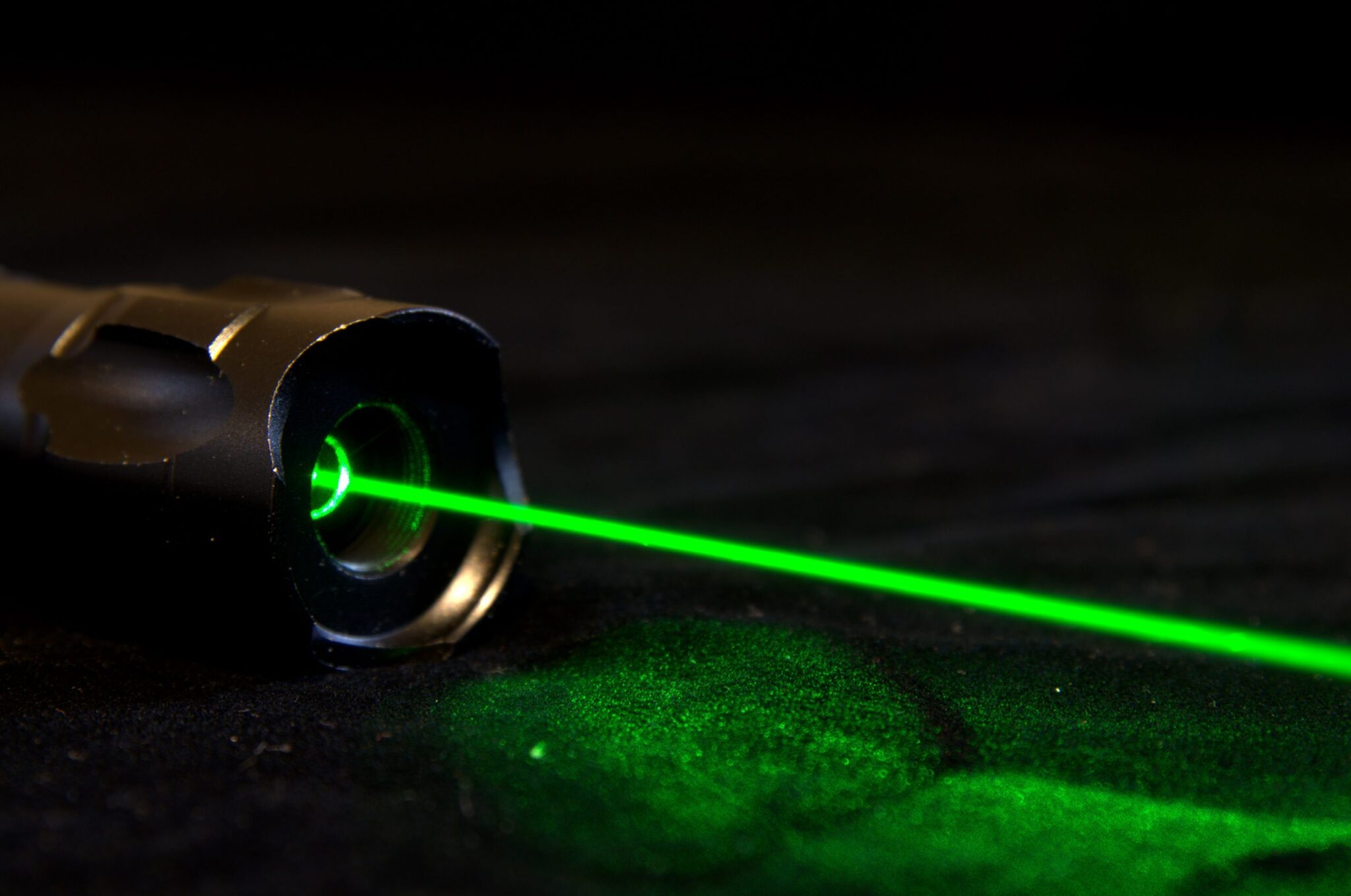 How Does The Diameter of A Laser Beam Change with Distance? - BU-LASER